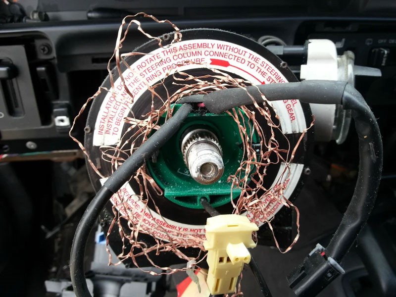 5 Reasons the Service AdvanceTrac Warning Light is On (And How to Reset ...